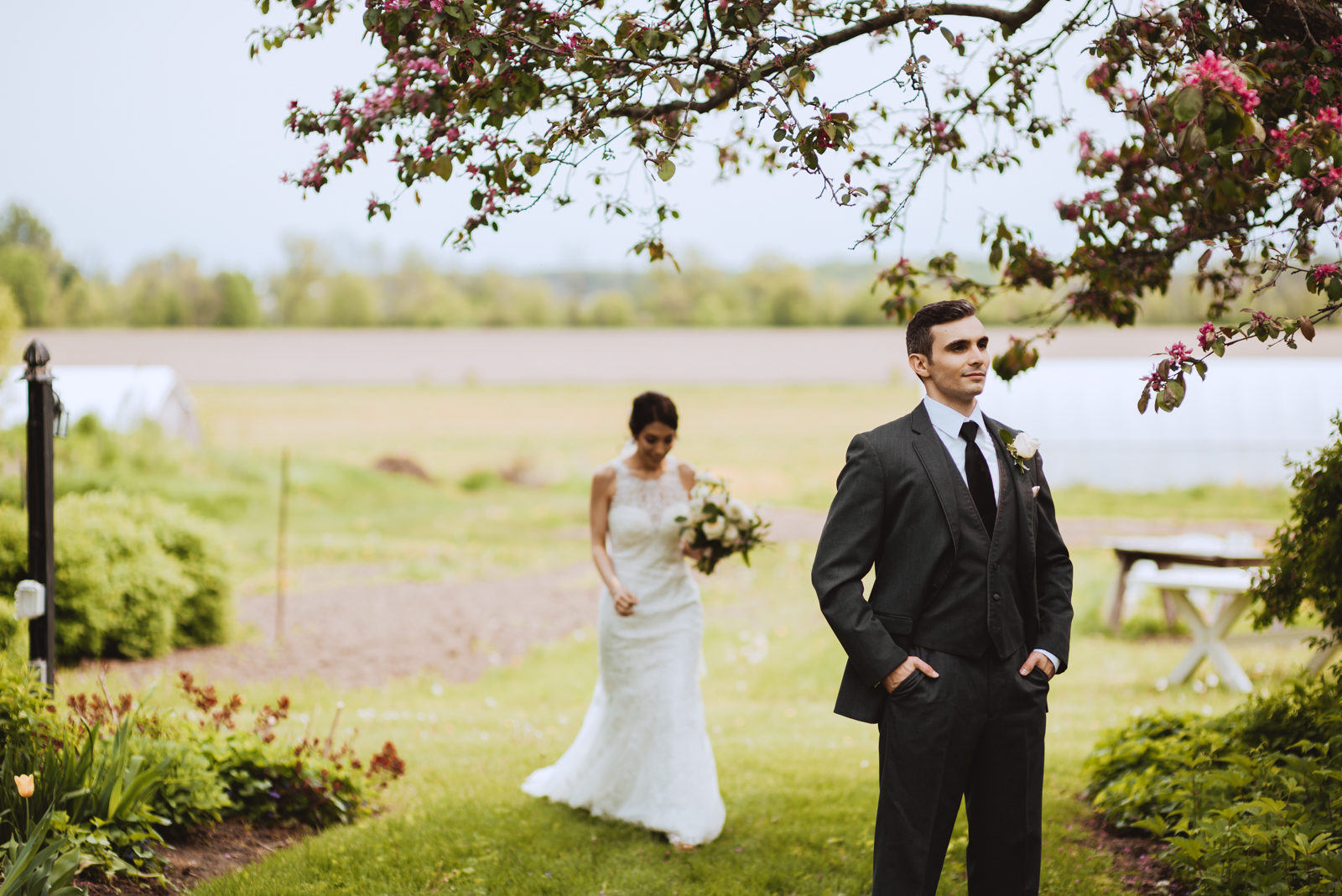 Strathmere Lodge summer wedding in Ottawa: Stephanie and Kyle