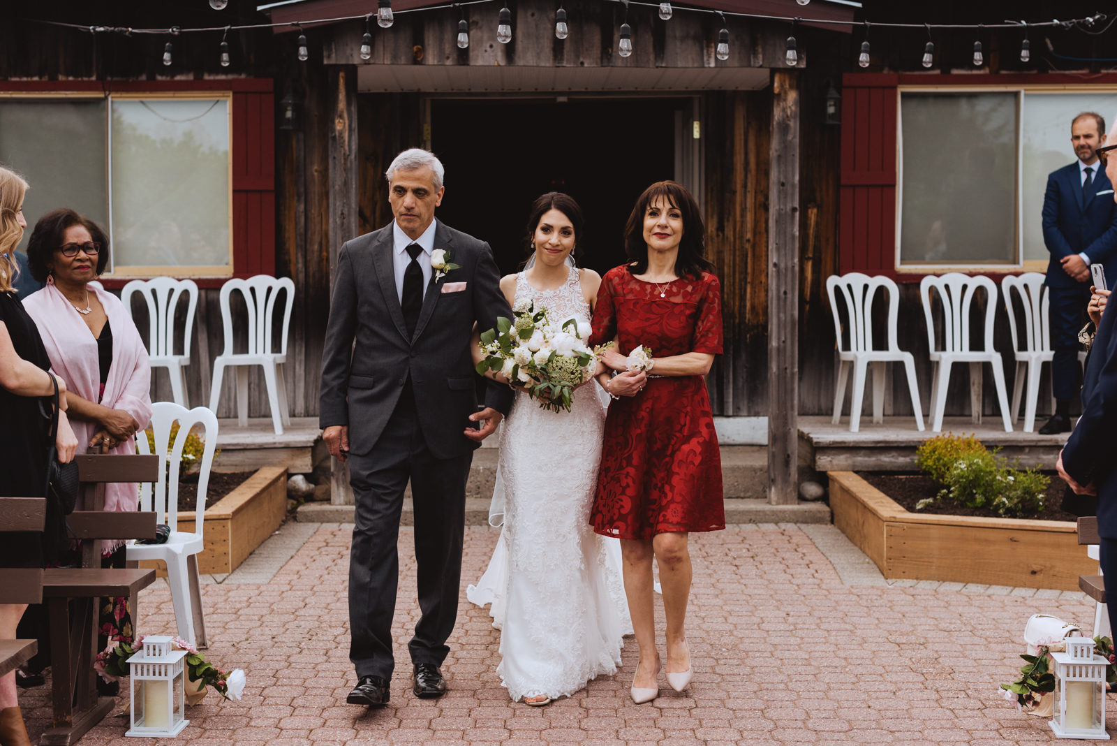 Strathmere Lodge summer wedding in Ottawa: Stephanie and Kyle